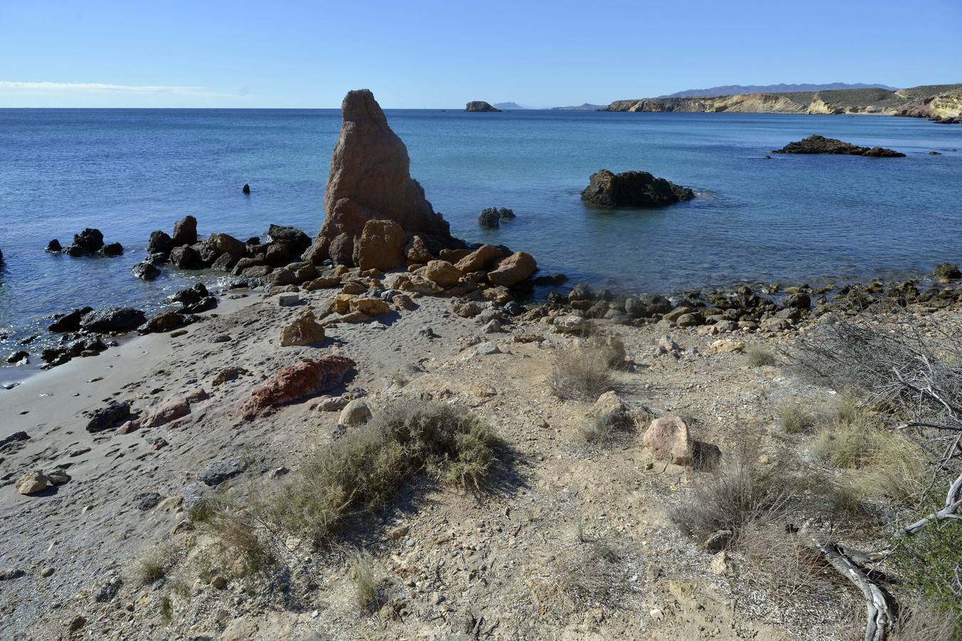 Un paseo por las calas de Bolnuevo | La Verdad