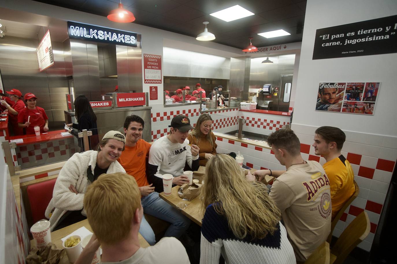 Fotos: Las imágenes de la apertura de Five Guys en Murcia | La Verdad