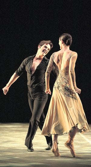 Ángel Corella sorprende y entusiasma | La Verdad