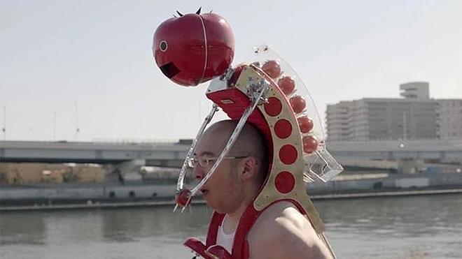 Tomatan, el robot que te da tomates mientras corres | La Verdad