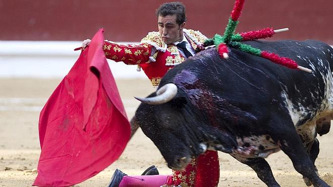 El Fandi, en el patio de su casa | La Verdad