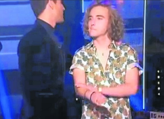 Manel parte a Eurovisión con un corte de mangas | La Verdad